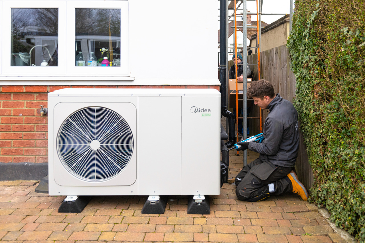 Why now is the time to join the heat pump hype train | Good Energy