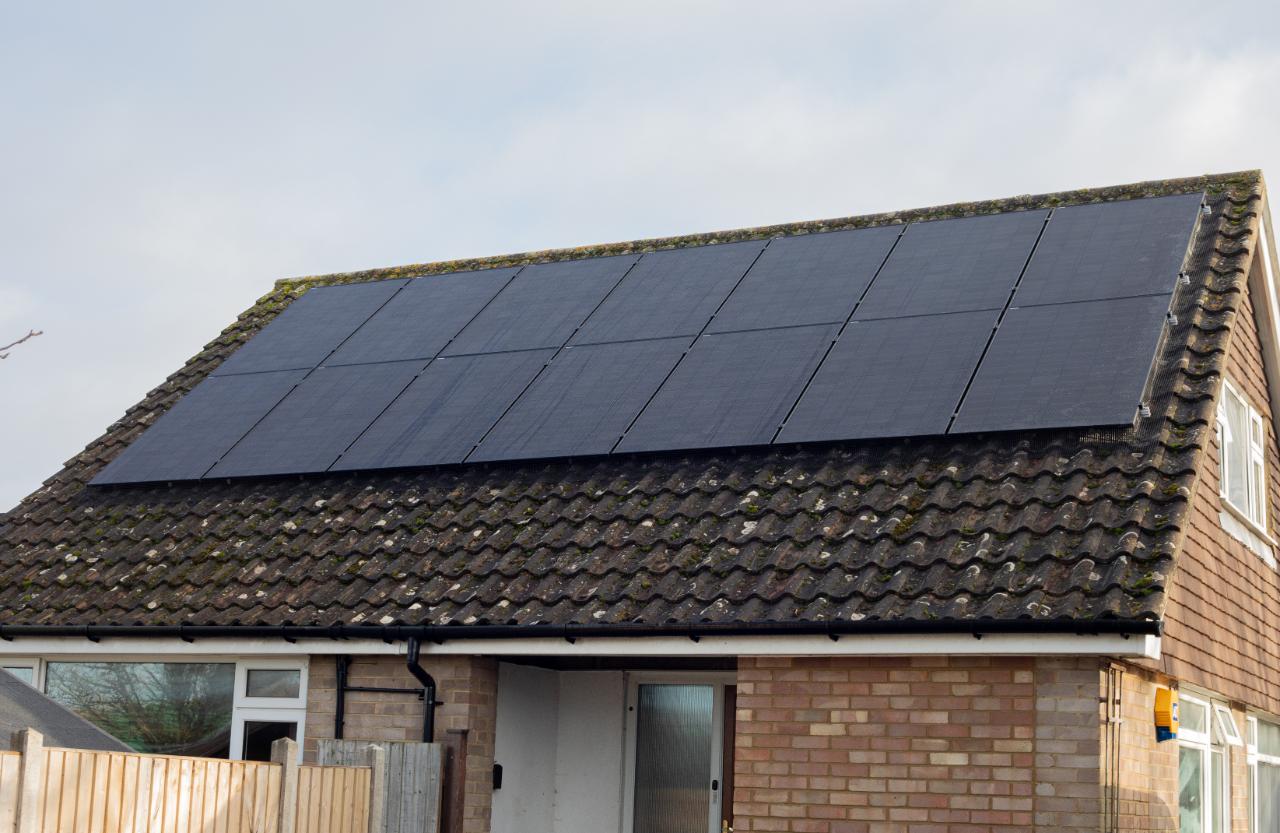 7 solar panel myths busted | Good Energy